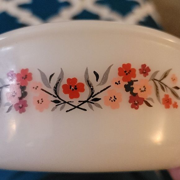 Fire King | Dining | Vintage Fire King Primrose Oval Quart Casserole ...